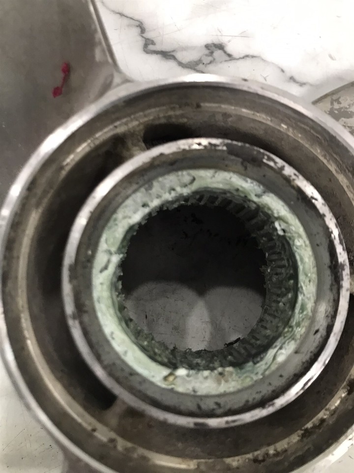 MerCruiser Bravo 3 out drive boat prop propeller set 48-823667 48 ...