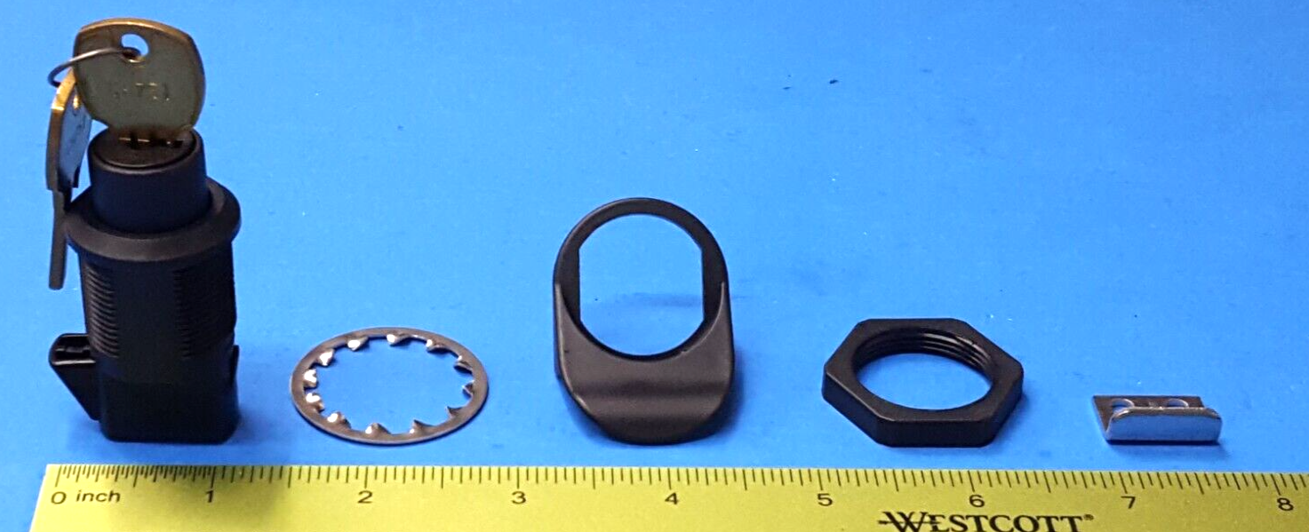 Keylock Push Latch/Lock , 93-303 , SOUTHCO , Push Button Latch for ...