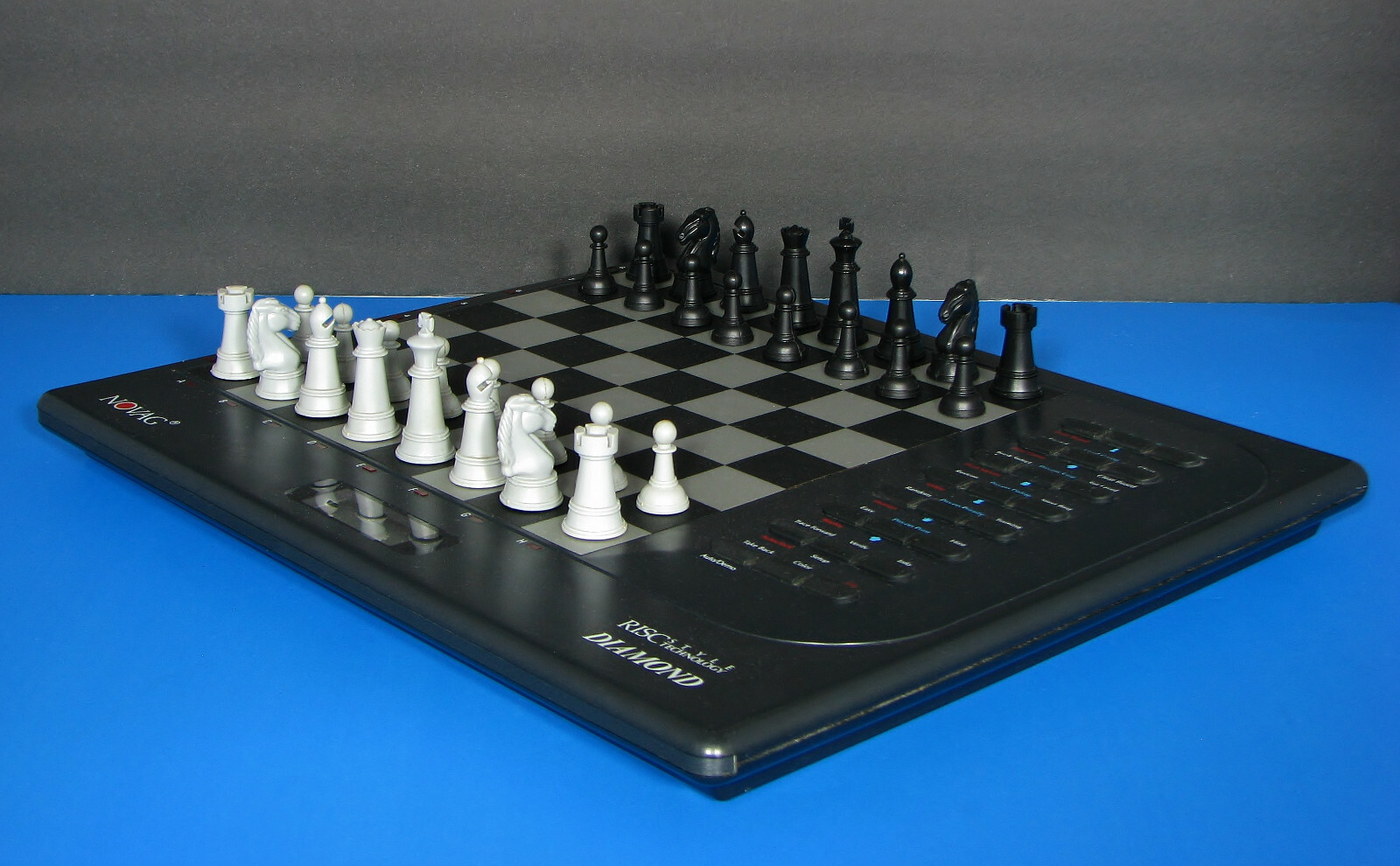 Novag Diamond Electronic Chess Computer & Pieces 9303 RISC for sale ...