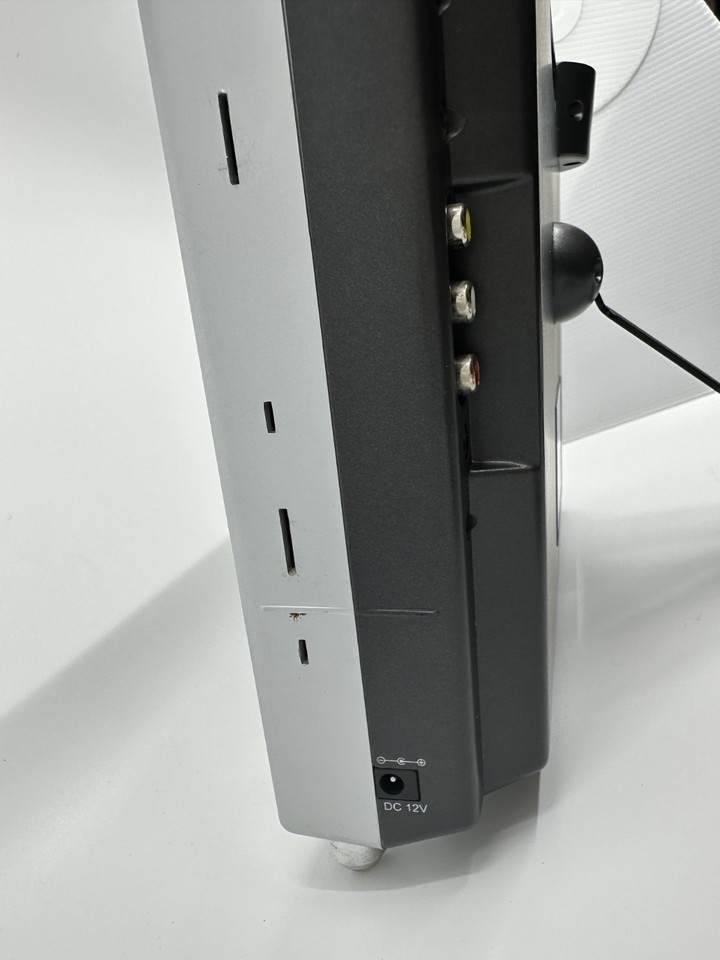 Audiovox Portable 12" LCD TV with DVD Player w/ Case & Remote & Cables ...