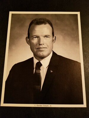 Vintage NASA Astronaut Press Photograph of L Gordon Cooper Jr | eBay