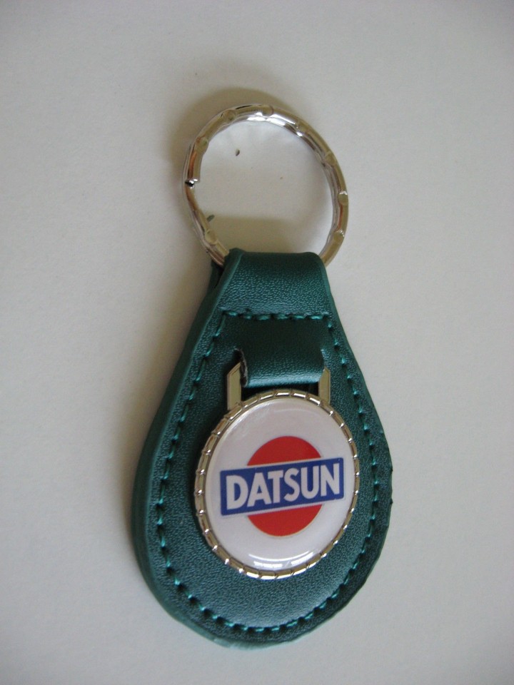 DATSUN 240Z 2801200 1800 2000 TRUCK CHERRY VIOLET LOGO KEYCHAIN KEYRING ...