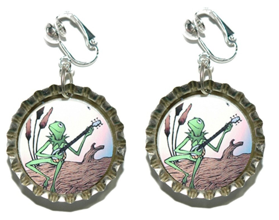 Cute Frog Playing Banjo Bottle Cap Pierced or Clip on Dangle Earrings ...