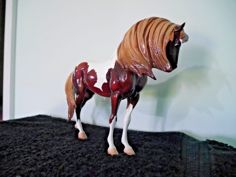 BreyerFest 2006 Ringmaster Glossy Chestnut Pinto Spirit Mold Breyer ...