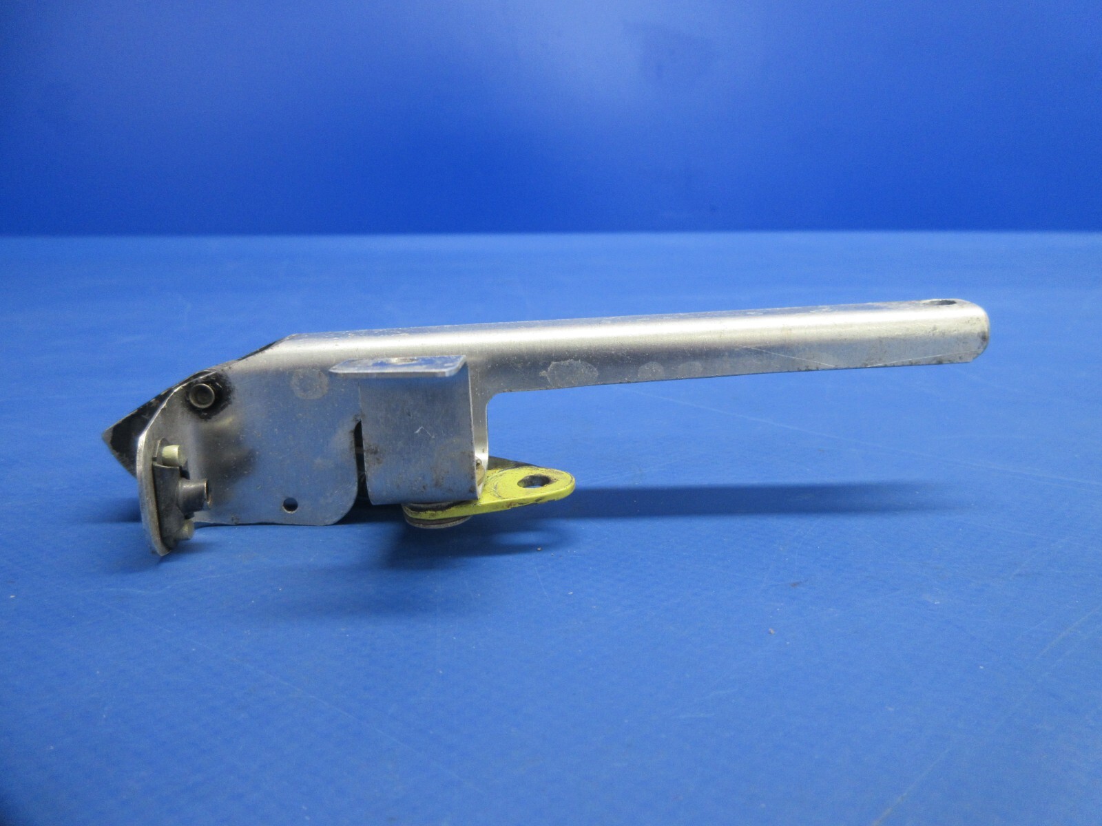 Enstrom 280FX Helicopter Cabin Door Latch LH P/N 280-117003-1 (1124-770 ...