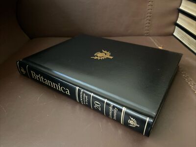 Britannica Macropaedia Knowledge In Depth Vol 20. Geomorphology ...