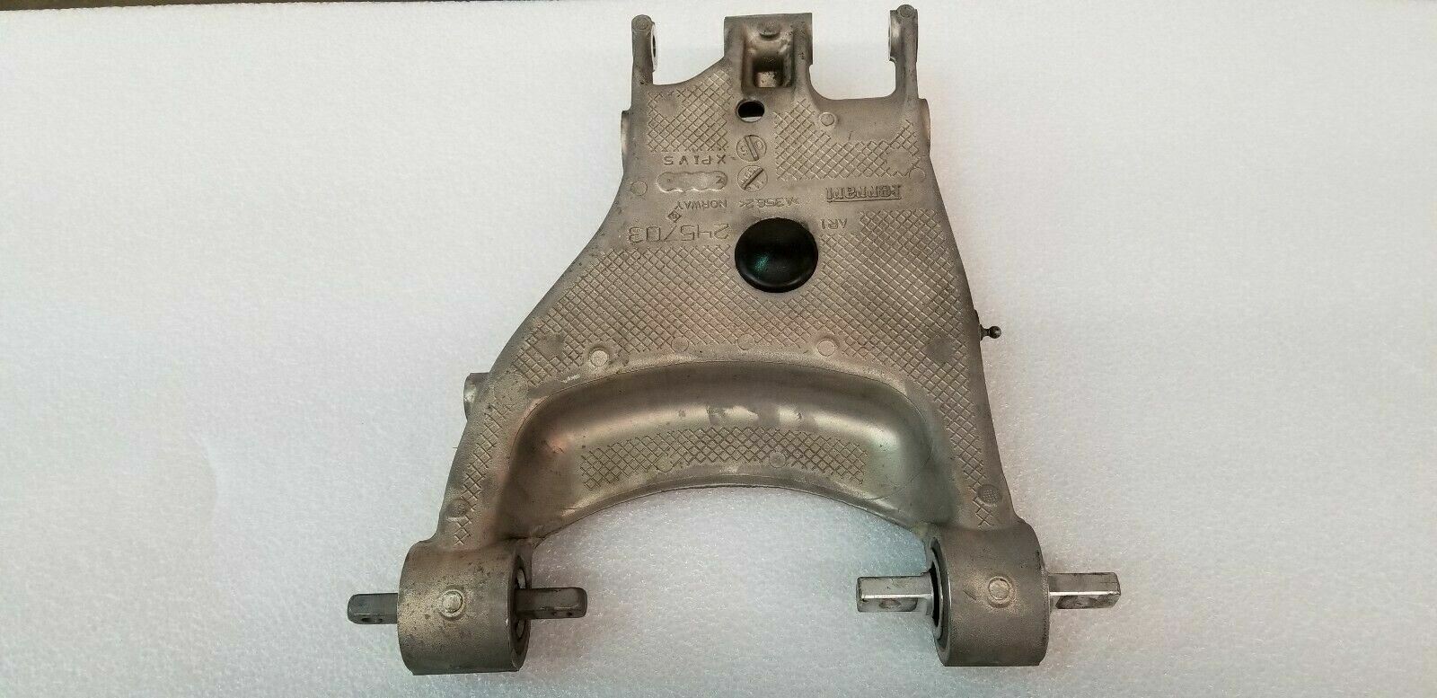 FERRARI 458 SPIDER REAR RIGHT LOWER ARM OEM 305680 245703 | eBay