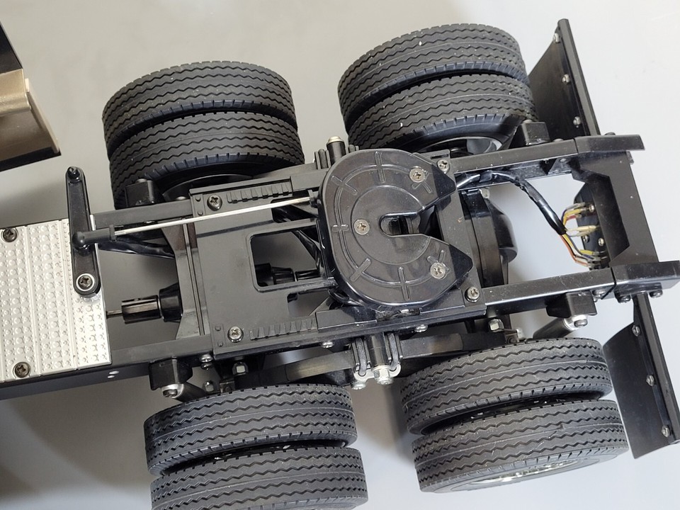 Tamiya 1/14 XB Cascadia Freightliner Truck +MFC-01 Sound LED Unit ...