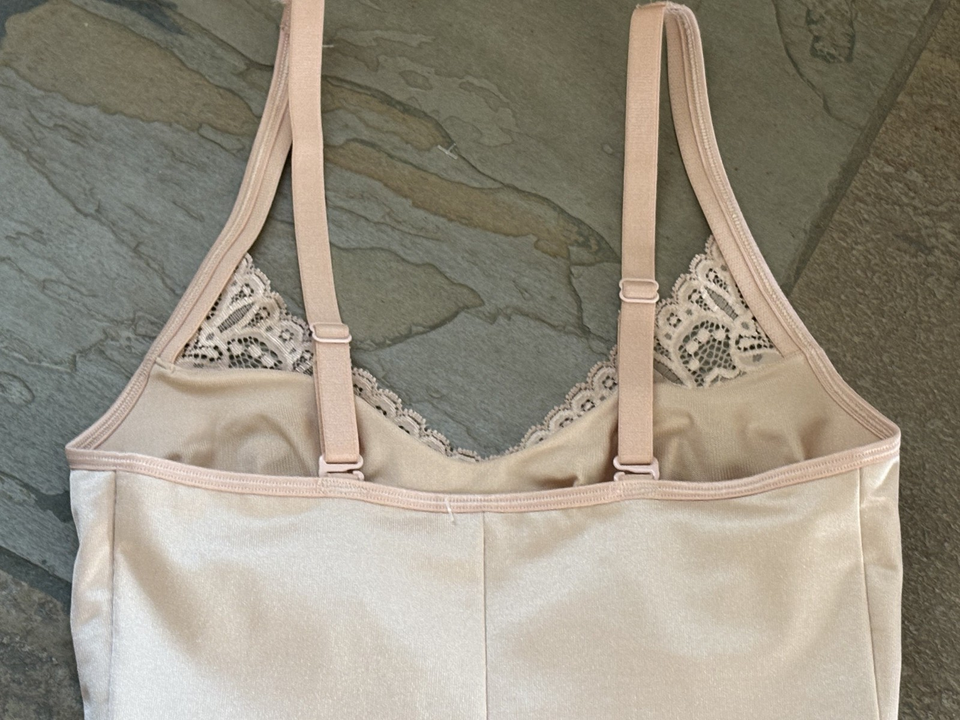 RUBY RIBBON Size 36 Lace Neckline Cami Adjustable Straps Molded ...