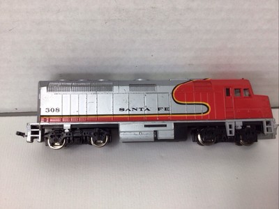 Bachmann HO Scale SANTA FE Diesel Locomotive 308 Silver Gray Red Train ...