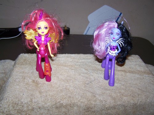 2 Monster High Frightmares Dolls, Avery Evenfall, Flara Blaze Centaur ...