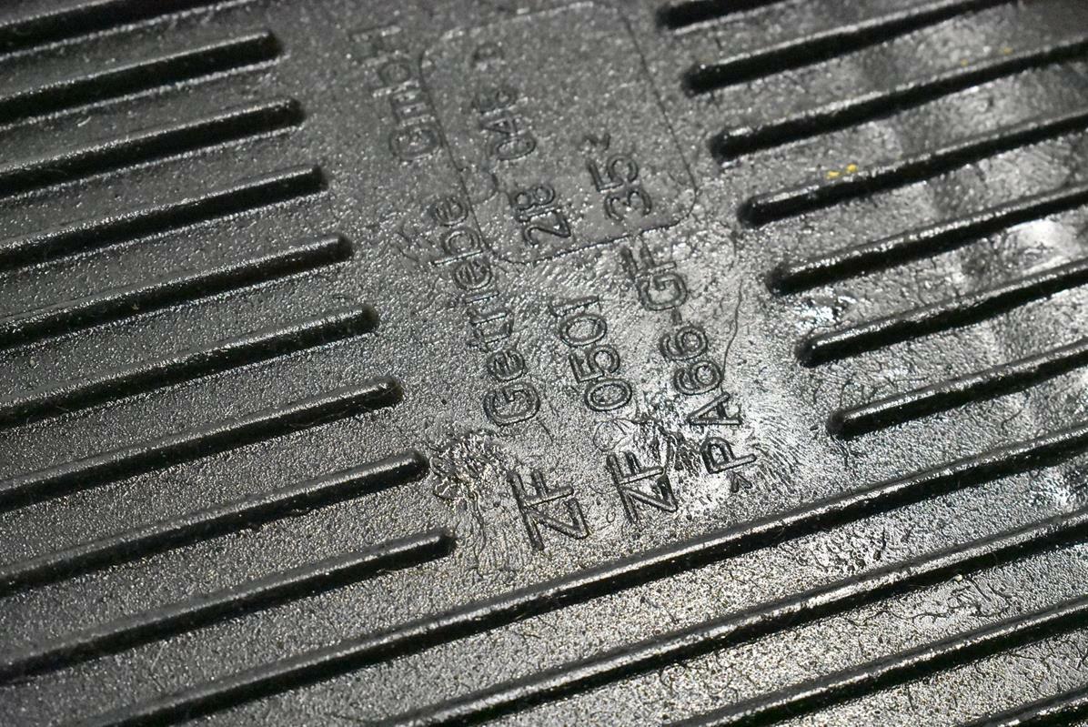 OEM JAGUAR TRANSMISSION OIL PAN WITH FILTER - C2C38963 | eBay