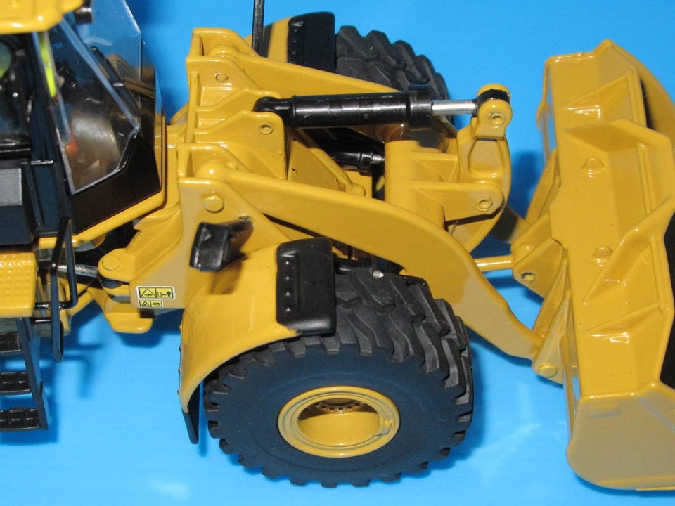 CAT 966 WHEEL LOADER Diecast Model Large Wheel Loader Construction ...
