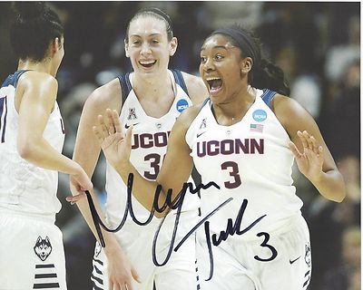 MORGAN TUCK Signed 8 x 10 Photo WNBA Basketball UCONN Huskies Champions ...
