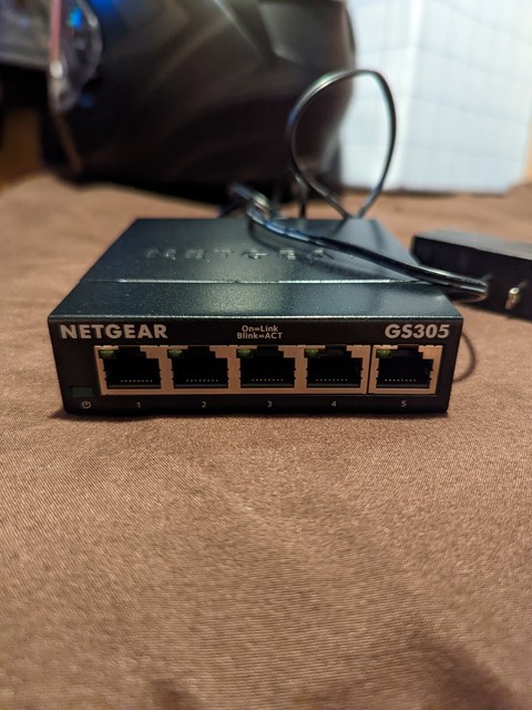 NETGEAR GS305v3 5 Port Gigabit Ethernet Unmanaged Switch for sale ...