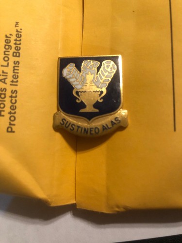 WWII U.S. Army DI Unit Crest Air Corps Sustineo Alas pin back | eBay
