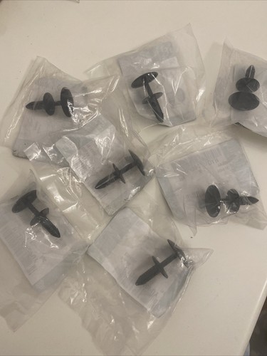 LAND ROVER PLASTIC RIVET LR3 LR4 RANGE SPORT DISCOVERY 5 DEF ...