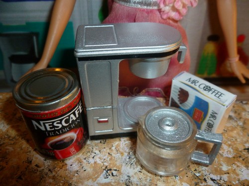 BARBIE DOLL SIZE KITCHEN ACCESSORIES - MINIATURE SILVER COFFEE MAKER | eBay