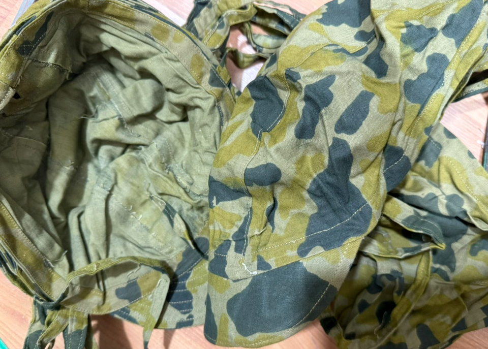 8 plus 2 , Original North Vietnamese Sapper Caps , hat , cap , Vietnam ...