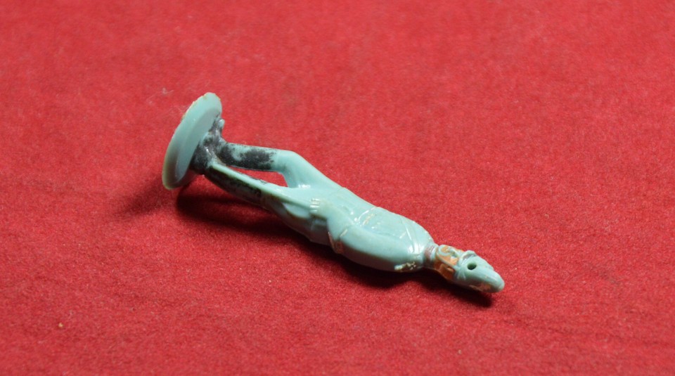 GERMAN WW2 BADGE FIGURINE Policeman WHW Winterhilfswerk ORIGINAL Rare ...