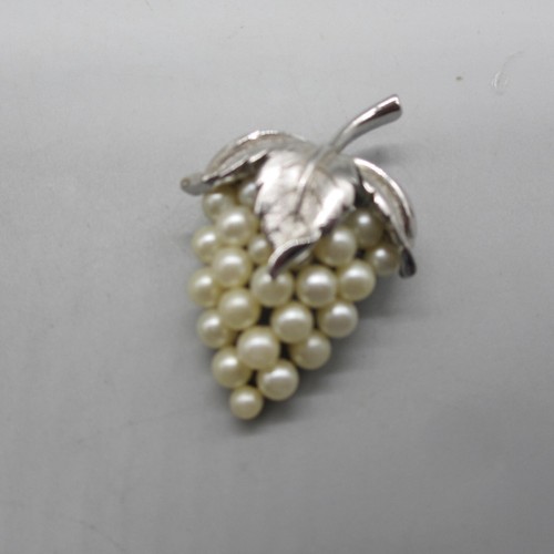 Vintage Crown Trifari Brooch Grape Cluster Silver Tone Imitation Pearl ...