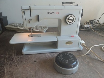 VINTAGE PFAFF 1212 SEWING MACHINE WITH CASE PEDAL TYPE 1212115 MADE IN ...