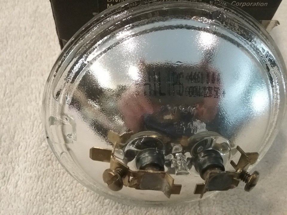Philips Sealed Beam Lamp 4461 Tractor Bulb 12V | eBay