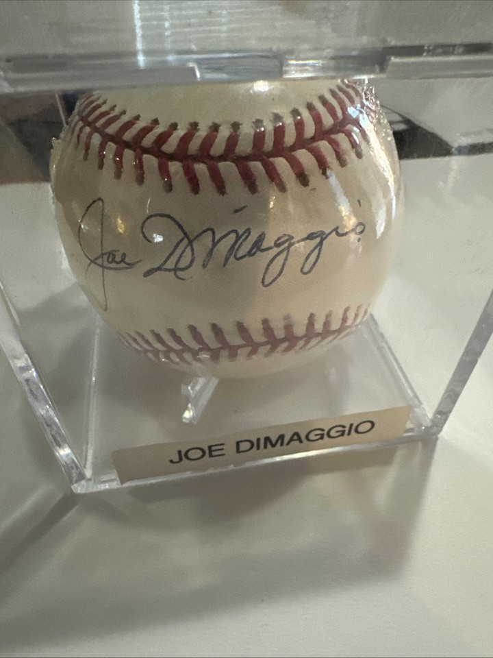 JOE DiMAGGIO Autographed Official American League Baseball New York ...