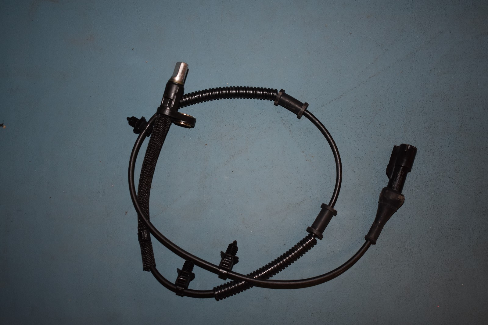 2005-2010 Ford Mustang ABS Wheel Speed Sensor 4R3Z-2C204-AA Motorcraft ...