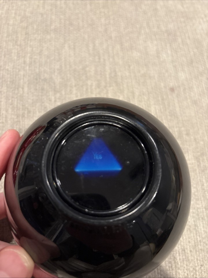 Magic Eight Ball Mystic 8 Ball Retro Edition Fortune Telling Ball with ...