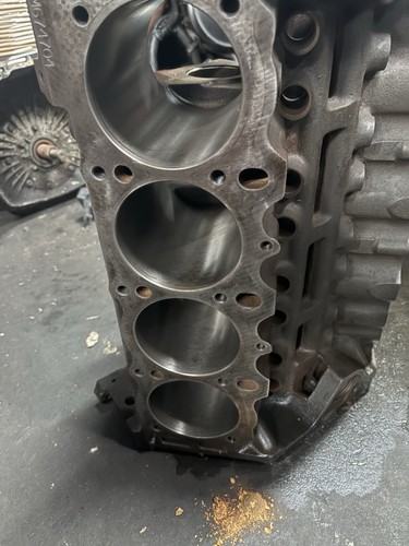 COMMODORE V8 VT 304 EFI 5LT MOTOR ENGINE ROLLER BLOCK HOLDEN COMMODORE ...