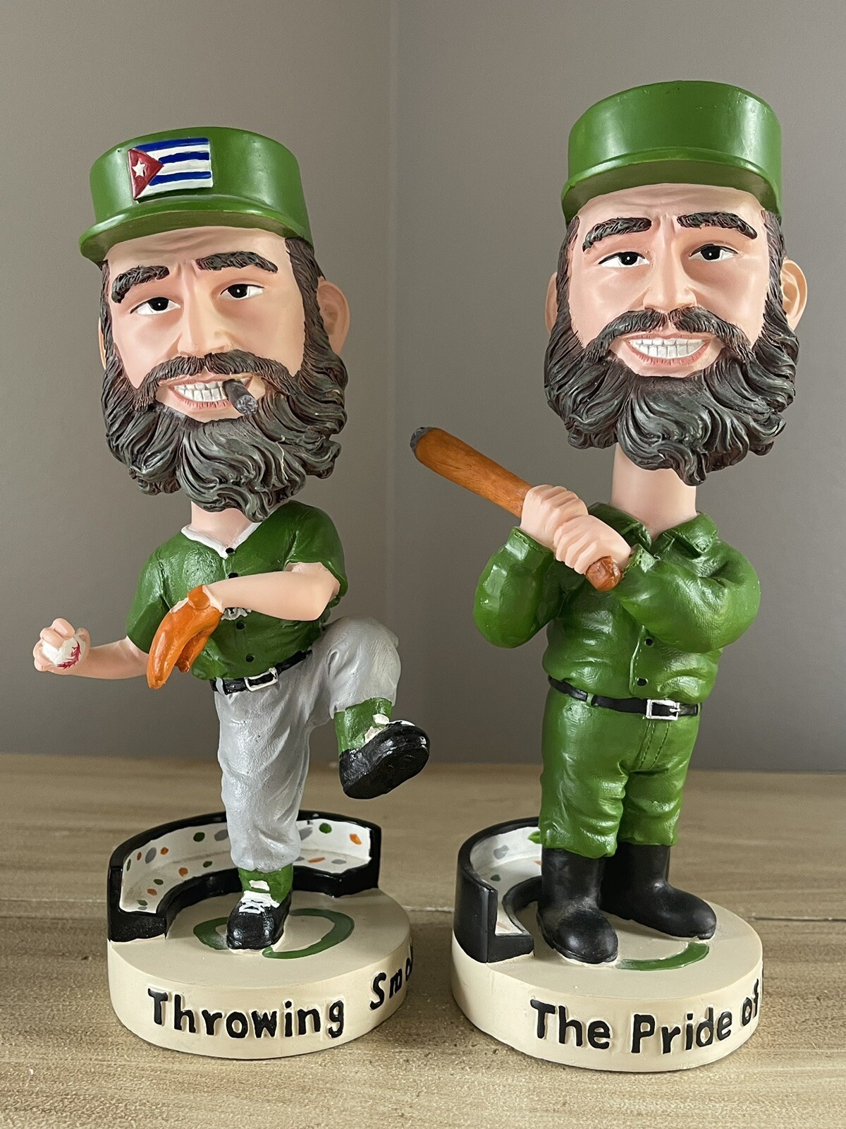 President of Cuba FIDEL CASTRO Pride of Havana & Throwing Smoke ...