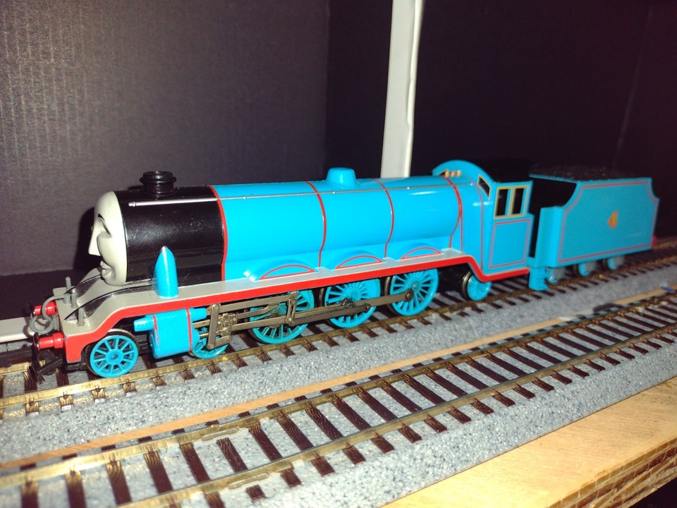 Bachmann 58744 HO Gordon The Express Engine With Moving Eyes #4 EX | eBay
