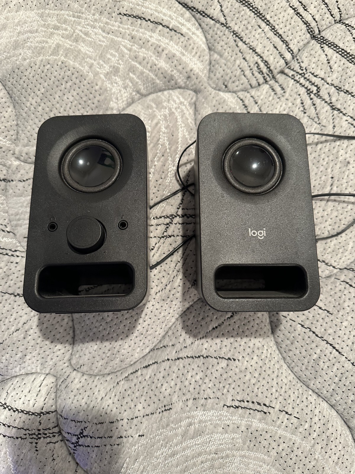 Logitech Z150 Multimedia 2.0 Portable Computer Speakers - Black ...