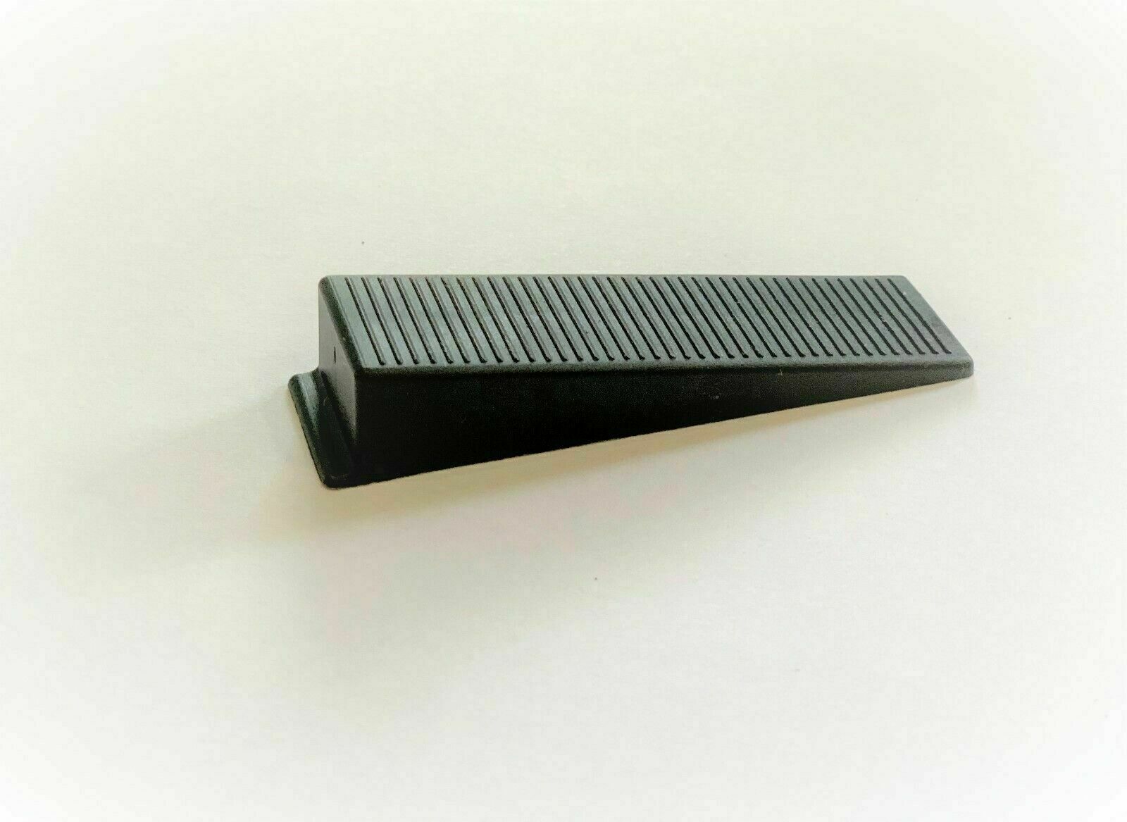 10 x ANTI-RATTLE FENCE PANEL SECURITY CLIPS WEDGES GRIPS STOPS RATTLING ...