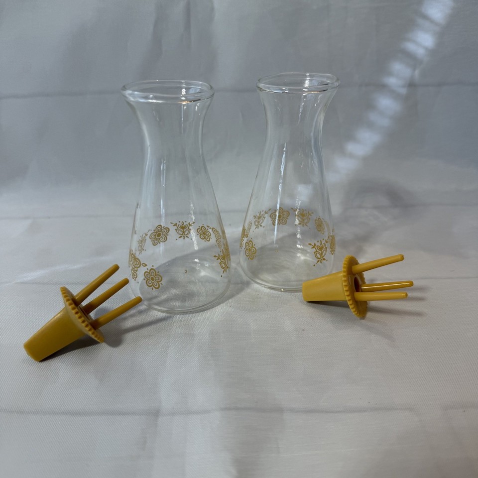 Pyrex Corelle Butterfly Gold Yellow Design Salt & Pepper Shakers Vtg ...