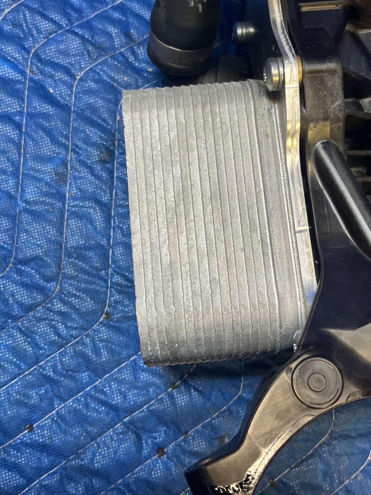 🚘 BMW F36 F30 F22 G30 G01 G02 B46 ENGINE OIL FILTER HOUSING HEAT ...