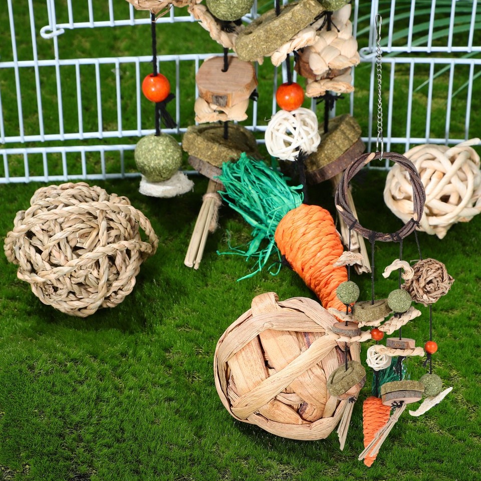 Small Animal Chews Toy Bunny Toys for Pet Hamster Chewing Hanging ...