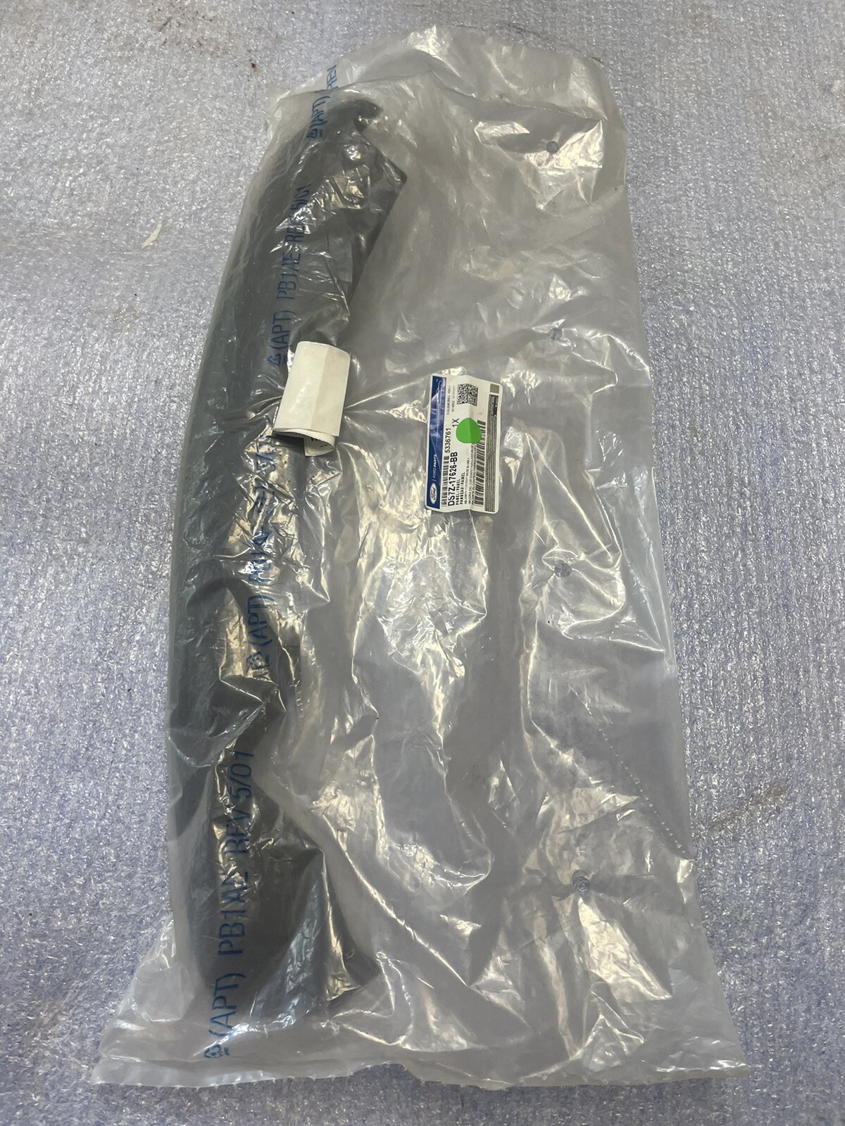 Genuine Ford Valance DS7Z-17626-BB. F6. Oem | eBay