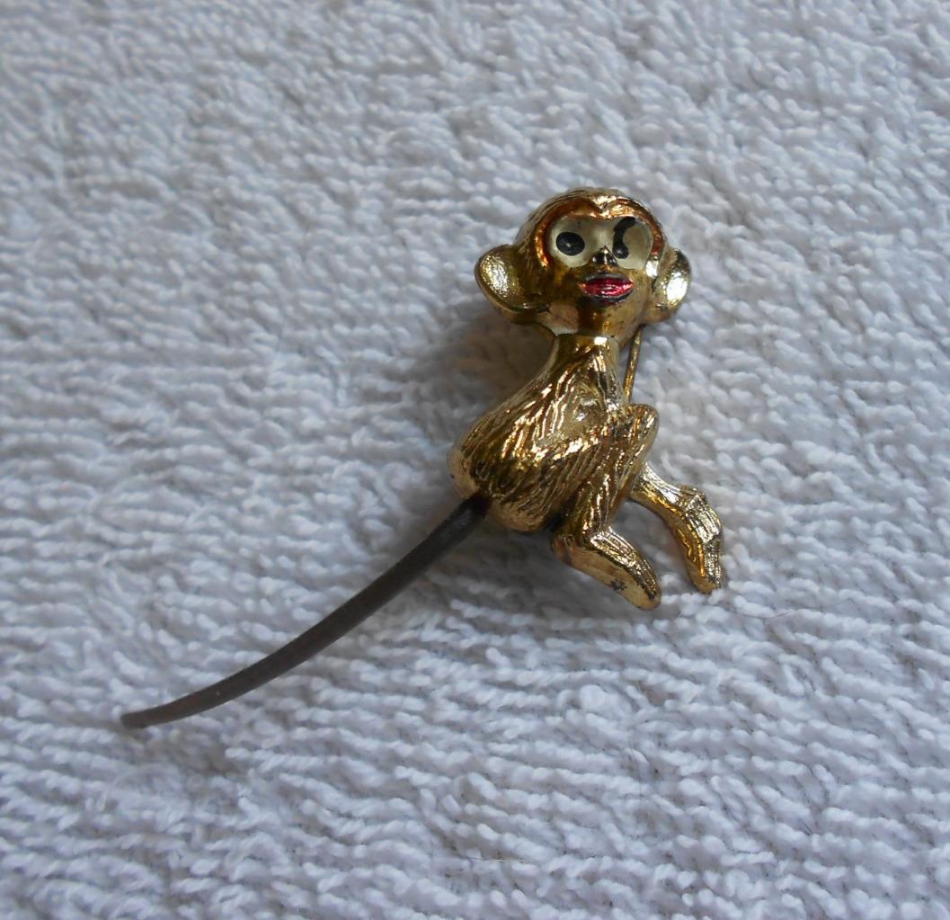 Vintage Plastic Monkey Pin Movable Tail Hong Kong - Gem