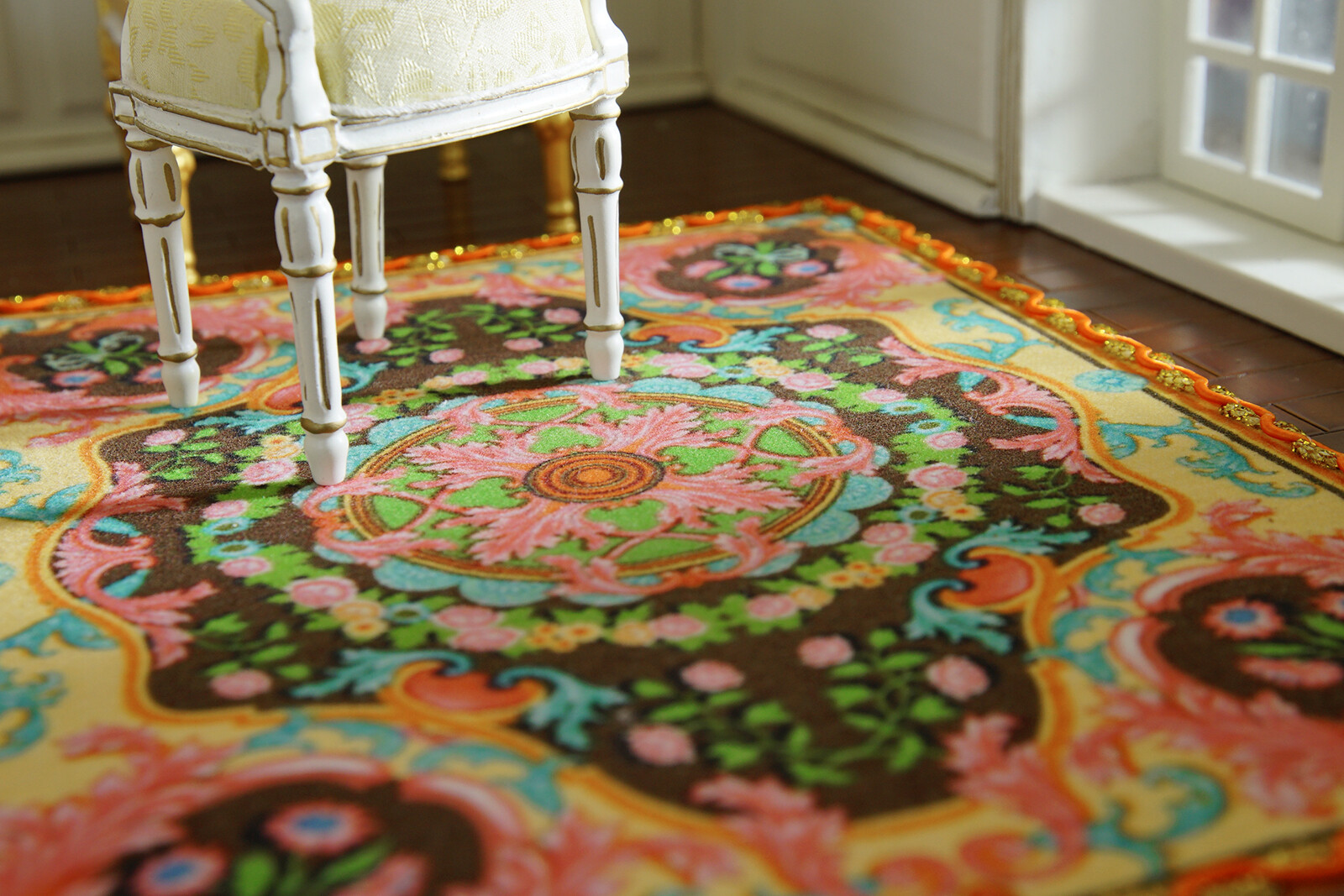 Stunning Beautiful Victorian Garland Swirls Floral Miniature 1/12 Lace ...