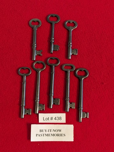 LOT OF 8 CAST IRON SKELETON KEYS VINTAGE ANTIQUE c1870 HOUSE DOOR LOT ...