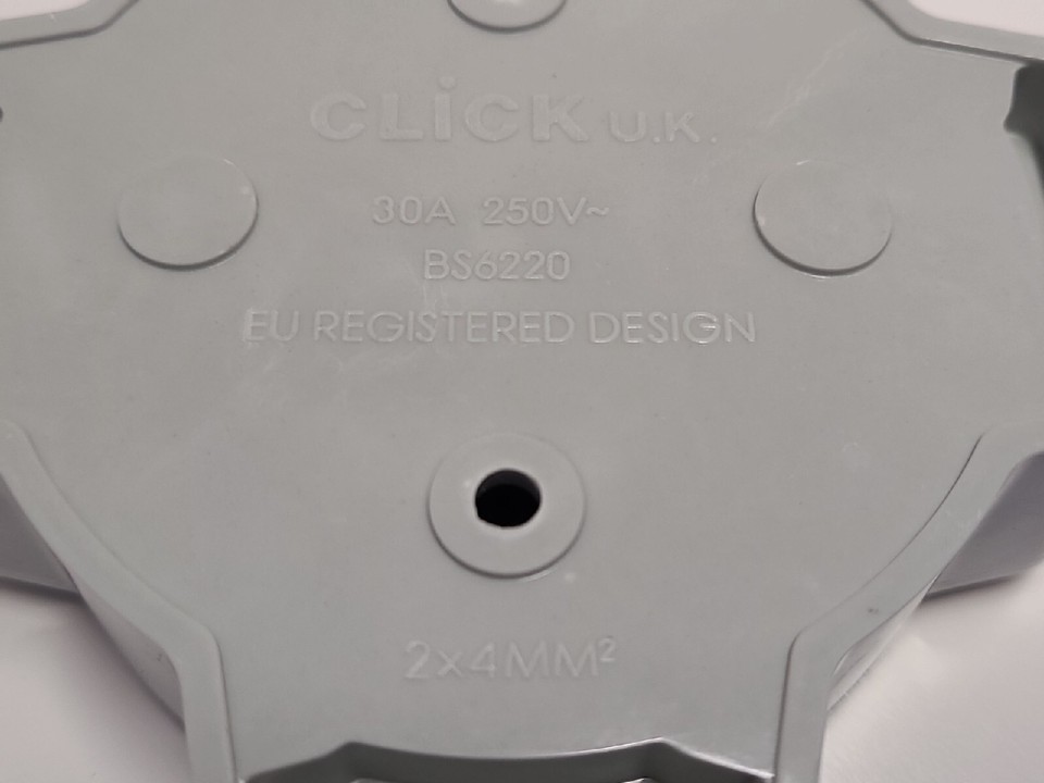 click WA730 30A junction box with fast-fit cable clamps 3 terminals ...
