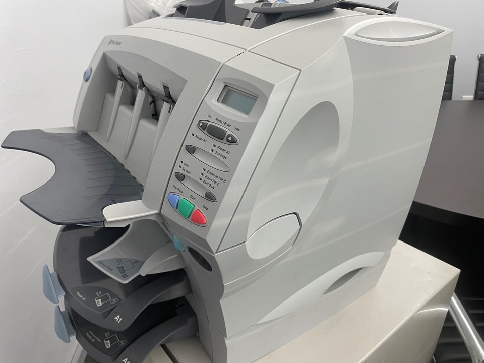 Pitney Bowes Desktop Folder/Inserter with 2 sheet feeders and 1 insert ...