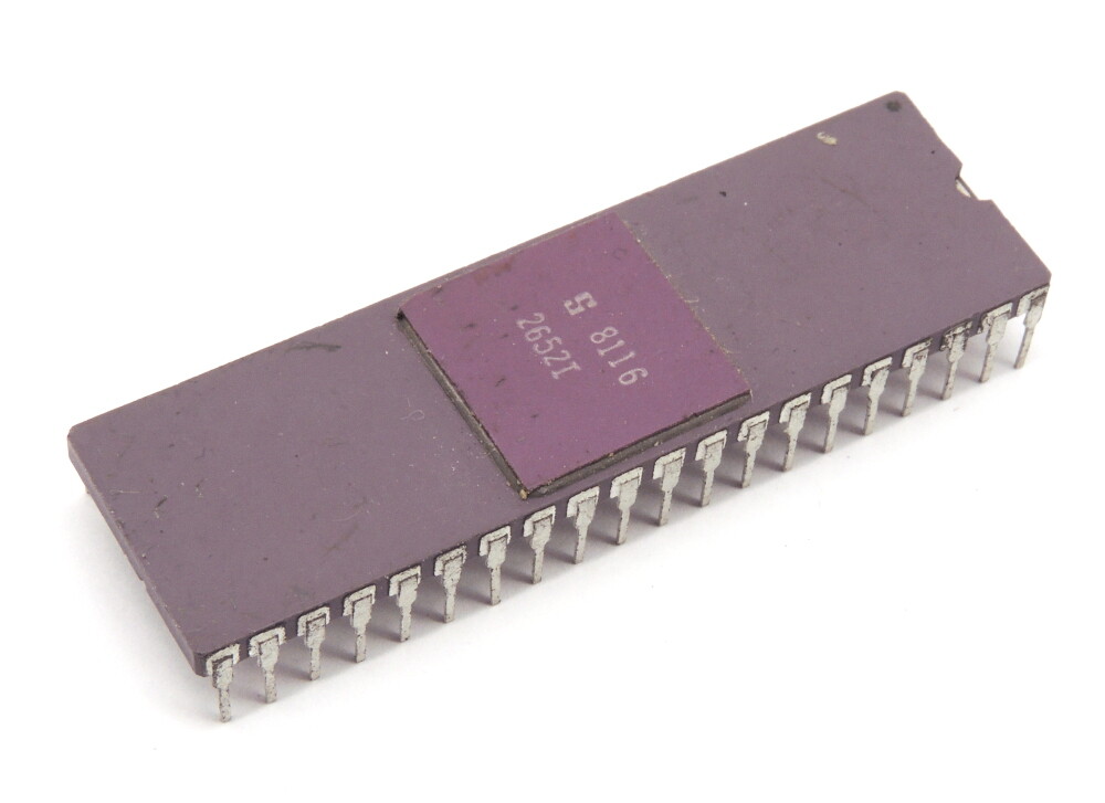 Signatics 2652i Microprocessor CDIP-40 Grey Ceramic IC Silver Pins ...