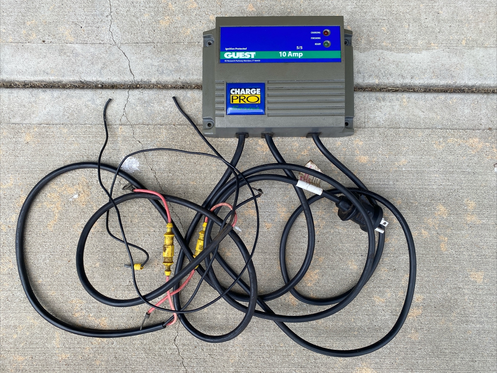Marine Guest Charge Pro 10 A Amp 3 stage automatic battery charger ...