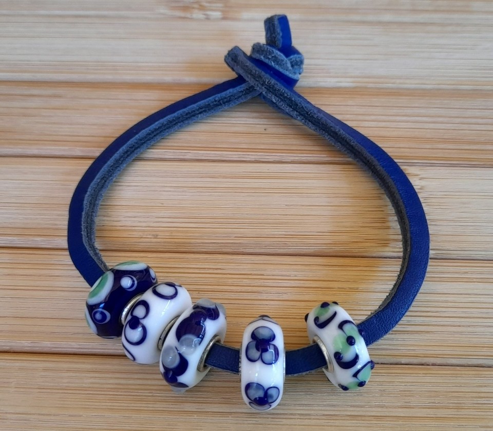 Trollbeads Malawi Beads unique universal core 5 Beads plus blue leather ...