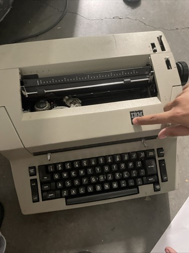 IBM "Personal" Correcting Selectric Typewriter (1980's) - worked | eBay