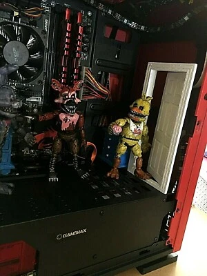 Five Nights at Freddy's FNAF Themed Gaming | Grelly UK