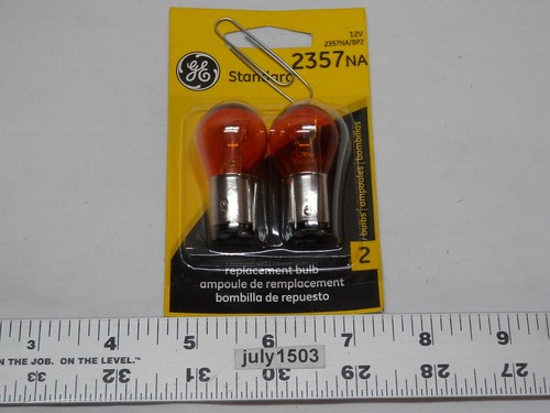 (2) New GE 2357NA Miniature Lamp Bulb 28w 8w Dual Contact 12 volt S8 ...